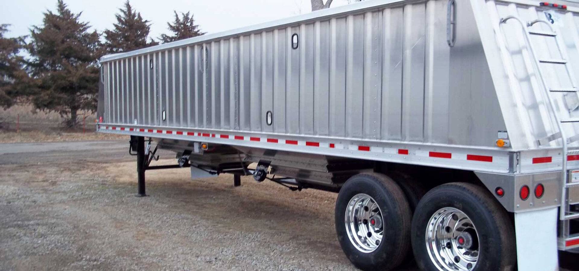 Grain Trailers - Hoppers - Steel and… | Neville Built Trailers